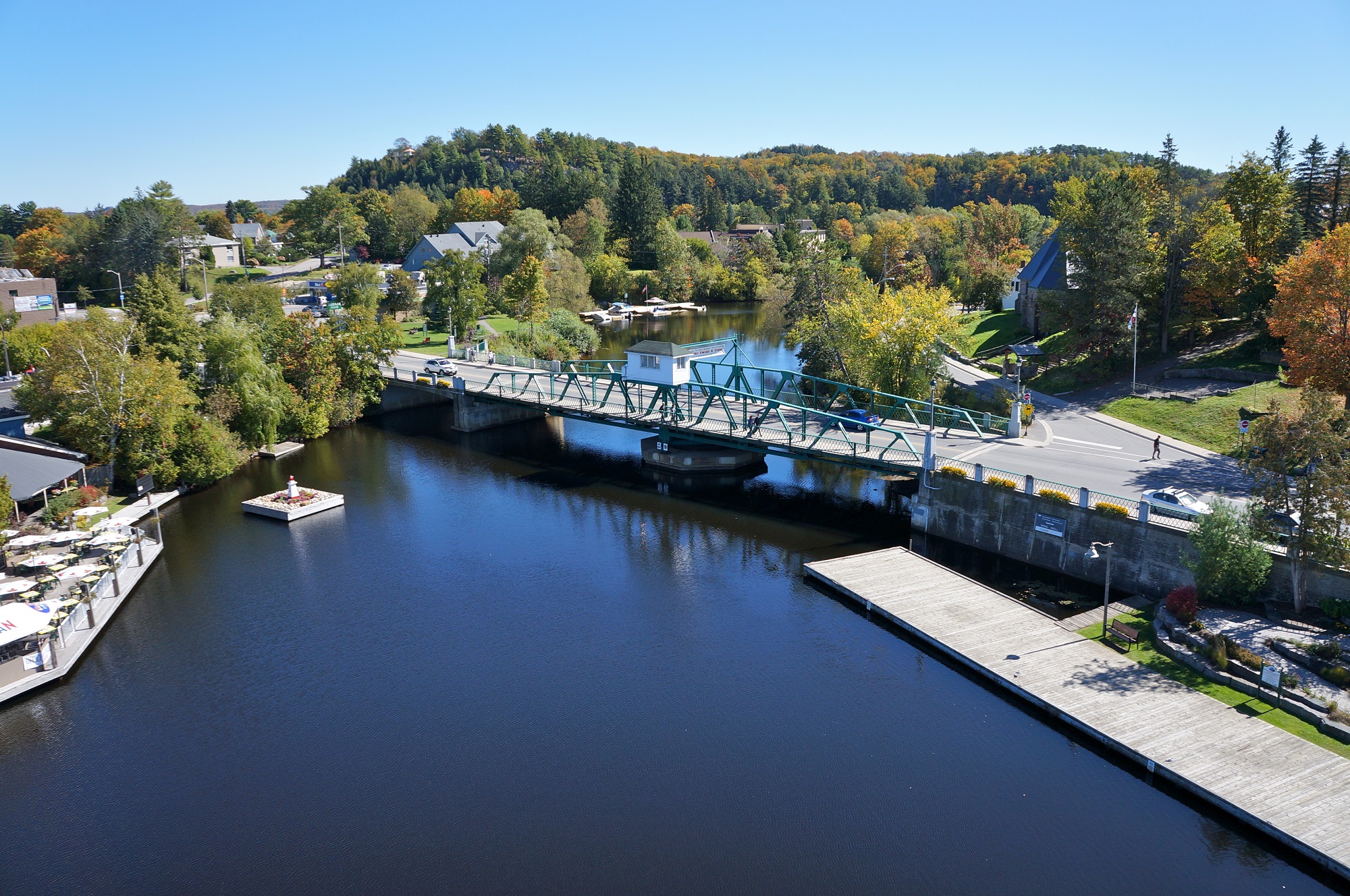About The Huntsville/Lake of Bays Chamber of Commerce